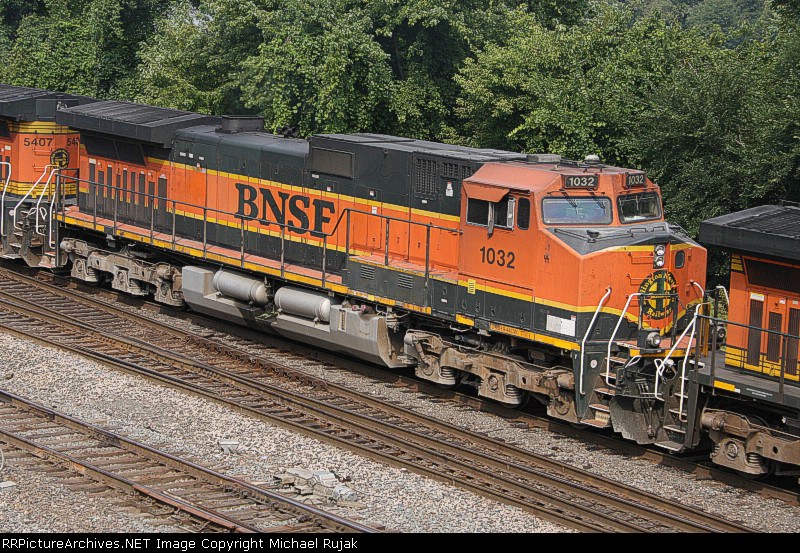 BNSF 1032